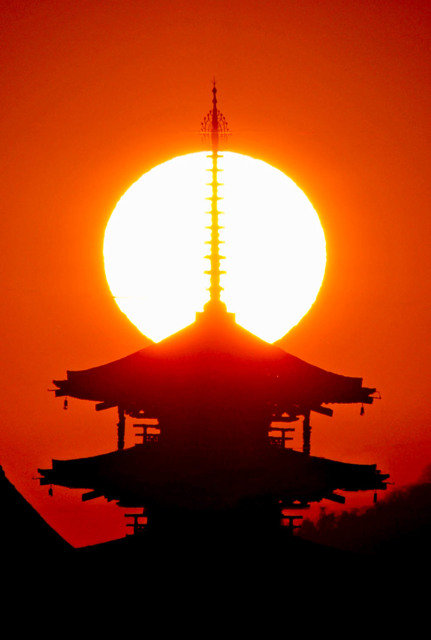 法隆寺の夕日 レタッチしてみました・・・ by ガッチャン631 （ID：5181823） - 写真共有サイト:PHOTOHITO
