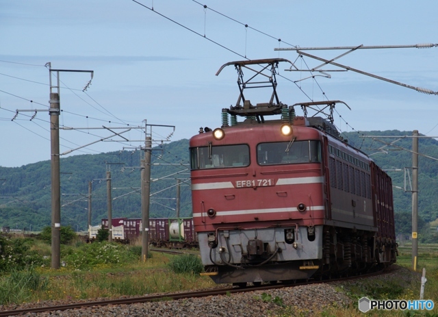 EF81牽引 日本縦貫貨物列車！ by トッシータマ （ID：12296440） - 写真共有サイト:PHOTOHITO