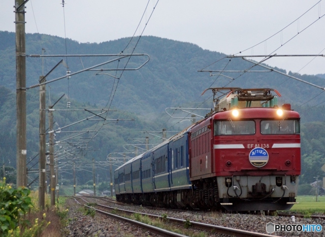 EF81牽引 臨時特急「あけぼの」！ by トッシータマ （ID：12040347） - 写真共有サイト:PHOTOHITO