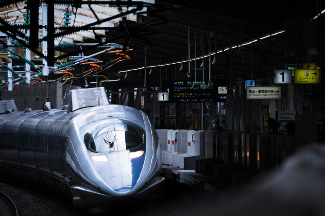 新神戸駅に入線する500系 by 御竈 （ID：12283032） - 写真共有サイト:PHOTOHITO