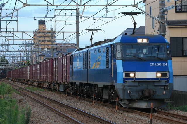 2022/07/30 89 EH200-24 by TK5351 （ID：11237315） - 写真共有サイト:PHOTOHITO