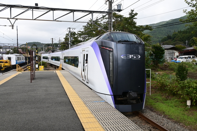 下吉田駅を出発するE353系特急富士回遊号 by いなかっぺ928 （ID：11943498） - 写真共有サイト:PHOTOHITO