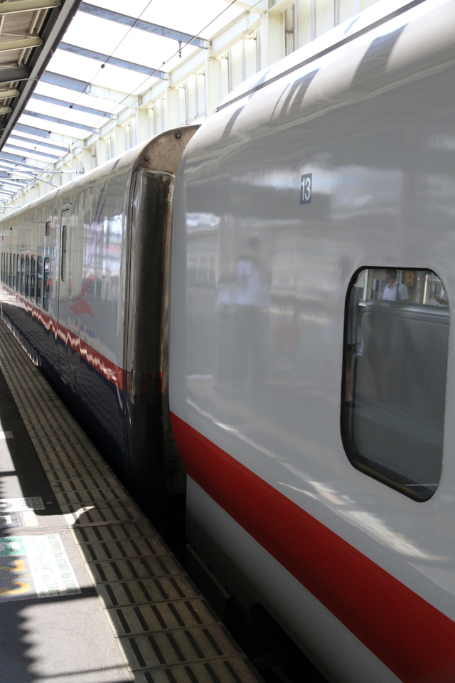 E2系N21編成＋E926-13 フルとミニの規格差 by ふみかど （ID：11252842） - 写真共有サイト:PHOTOHITO