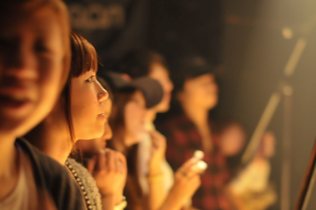 視線 by yodoso （ID：1026260） - 写真共有サイト:PHOTOHITO