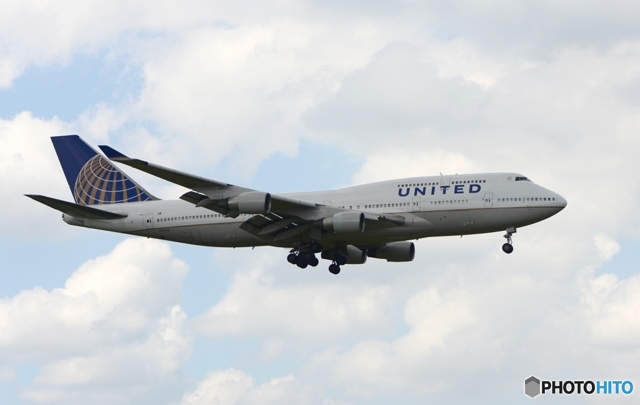 着陸 UNITED 747-400 by x191300cc （ID：4731785） - 写真共有サイト:PHOTOHITO