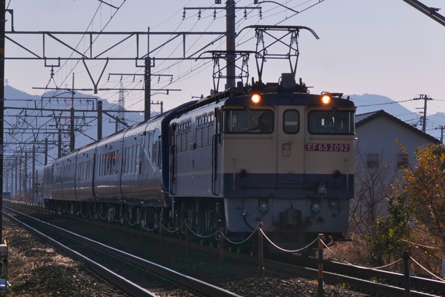 ロイヤルエクスプレス 甲種 EF65 by ysan （ID：12785863） - 写真共有サイト:PHOTOHITO