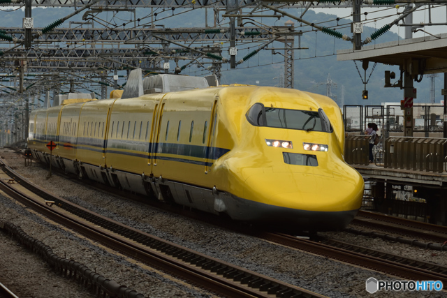 923形新幹線電気軌道総合試験車 ドクターイエローT4編成 by khk2101 （ID：6745443） - 写真共有サイト:PHOTOHITO