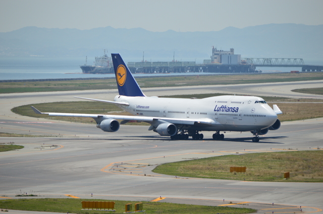 Lufthansa 747 ジャンボ by NOVDEN （ID：3309625） - 写真共有サイト:PHOTOHITO