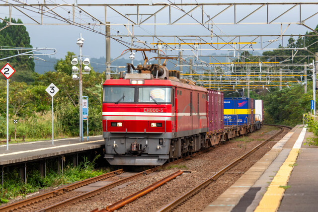海峡太郎（EH-800）が蟹田を行く by koyama-nishi （ID：11984215） - 写真共有サイト:PHOTOHITO