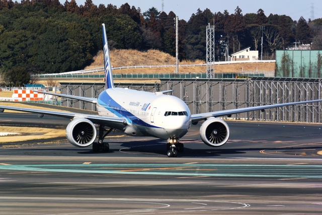 ANA・ 777-300 (JA798A) by DVD （ID：10912314） - 写真共有サイト:PHOTOHITO